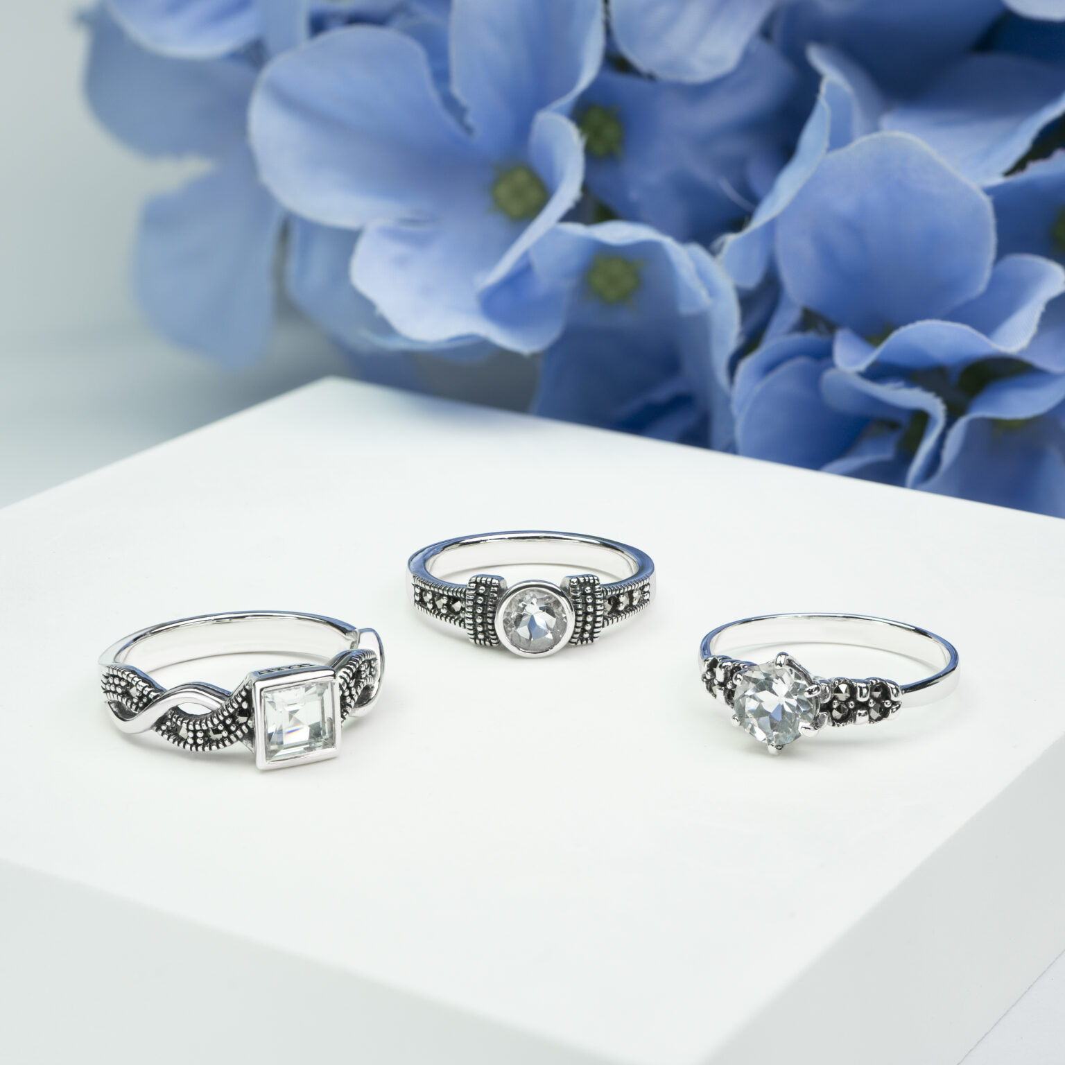 Silver Jewelry vs. Platinum: Which One Is Better for You?